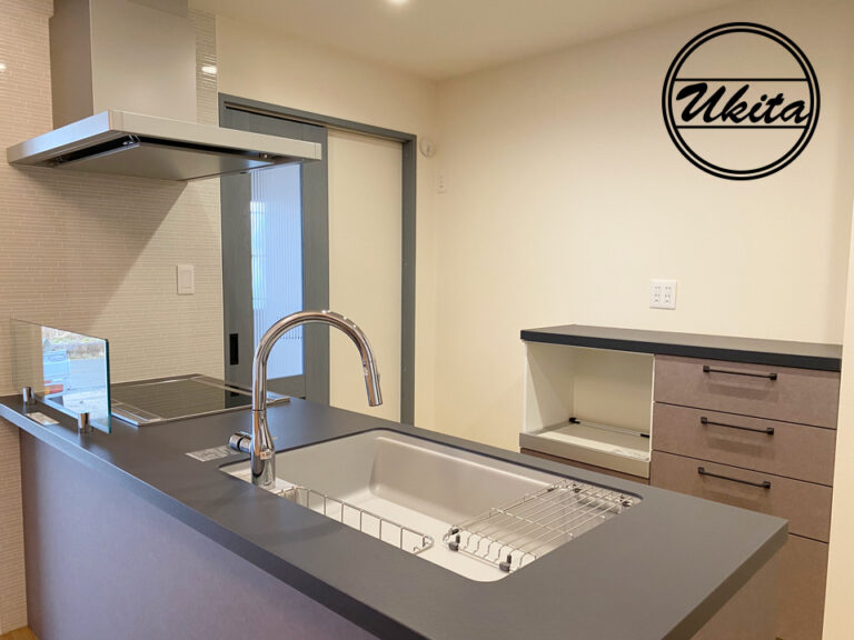 【高島市・18坪（1LKD＋ロフト）長期優良住宅ZEH（ゼッチ）の家】 – 浮田工務店｜高槻市の注文住宅・建替え・リフォーム・マイホームは浮田工務店へ。